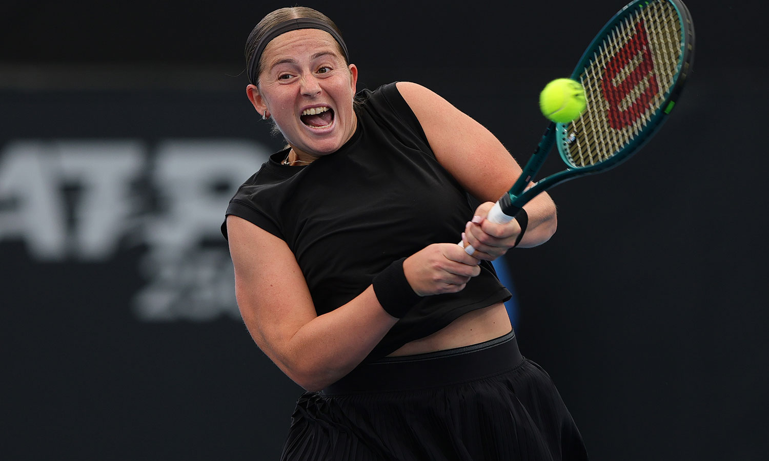 Ostapenko returns with a win; Shnaider, Sakkari and Keys advance | Adelaide International Tennis